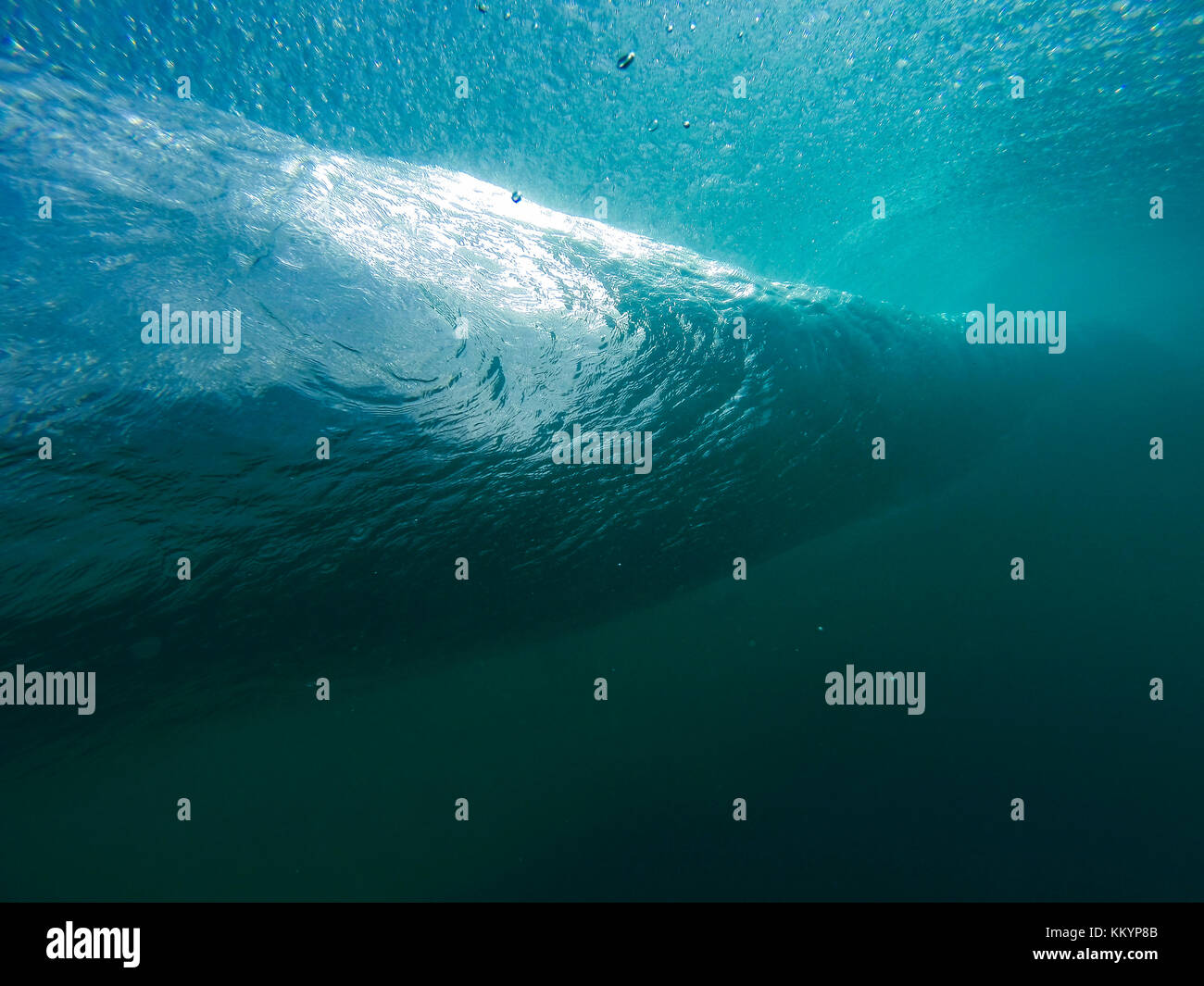 Underwater wave hi-res stock photography and images - Alamy