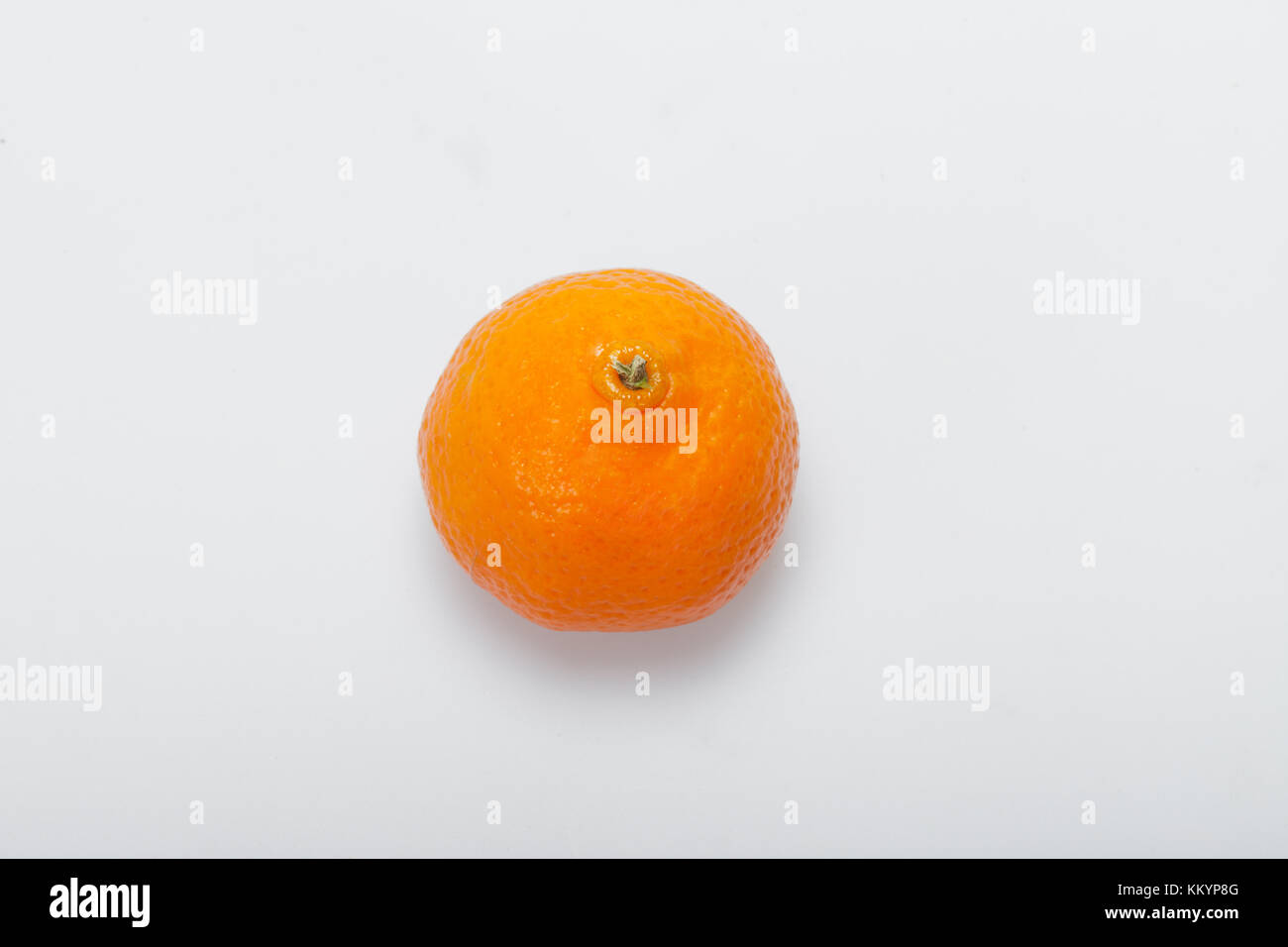 fresh mandarin isolated on white Stock Photo - Alamy