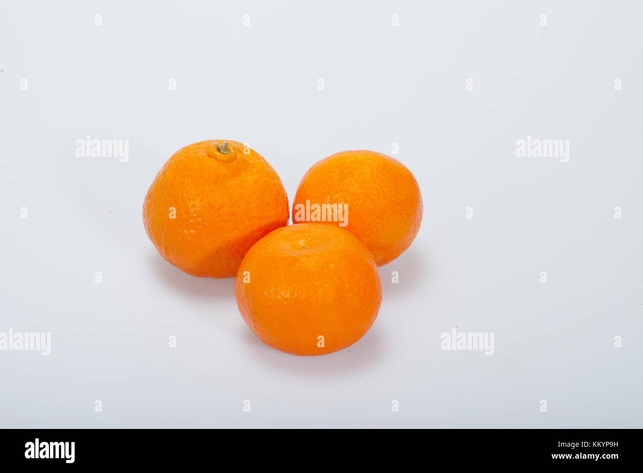 fresh mandarin isolated on white Stock Photo - Alamy