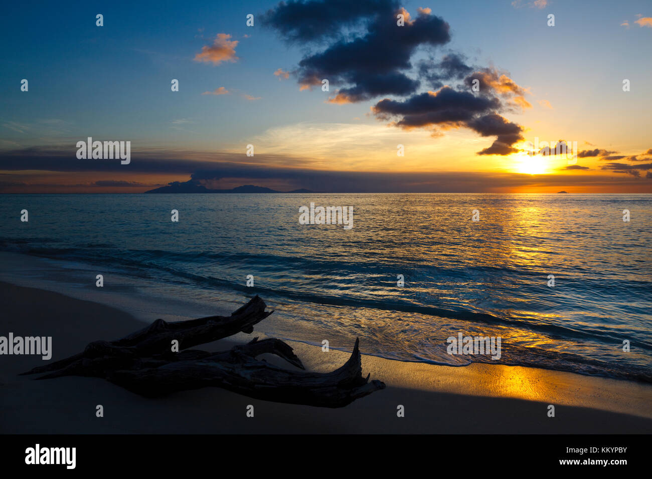 Strong sunset colors produced by an volcanic ash cloud from Montserrat ...