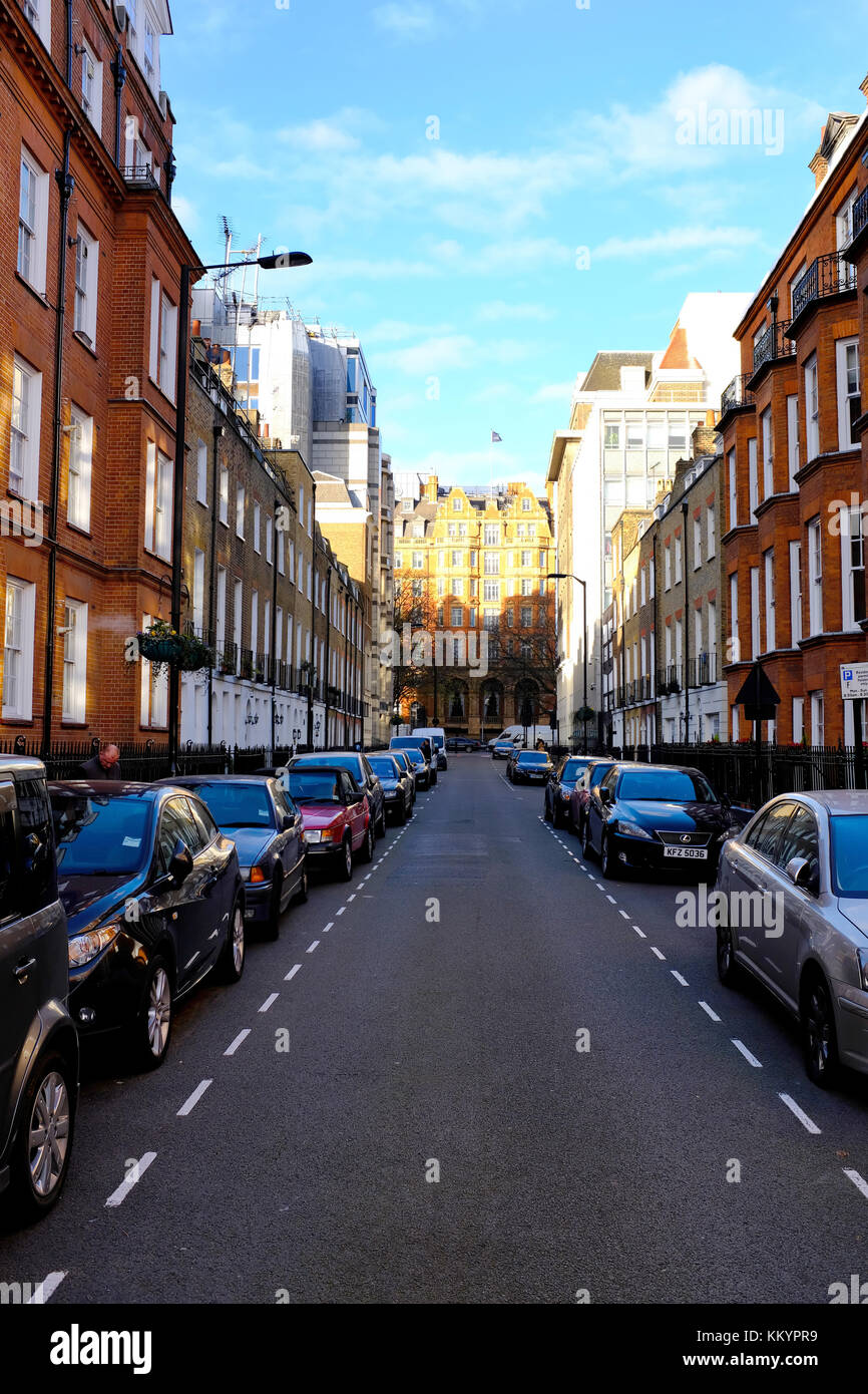 Wyndham Street view towards the Landmark London Stock Photo - Alamy