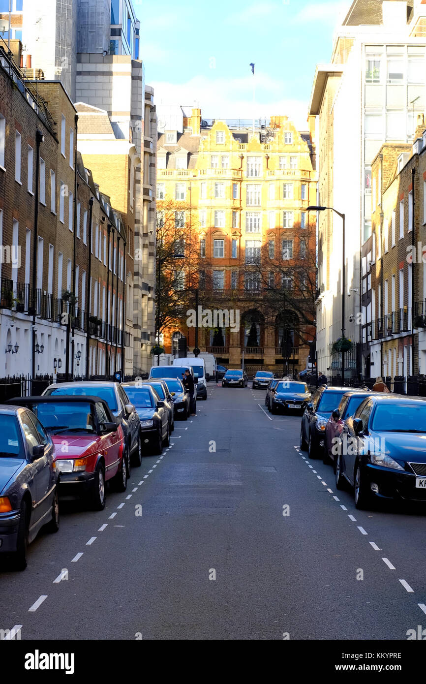 Wyndham Street view towards the Landmark London Stock Photo - Alamy