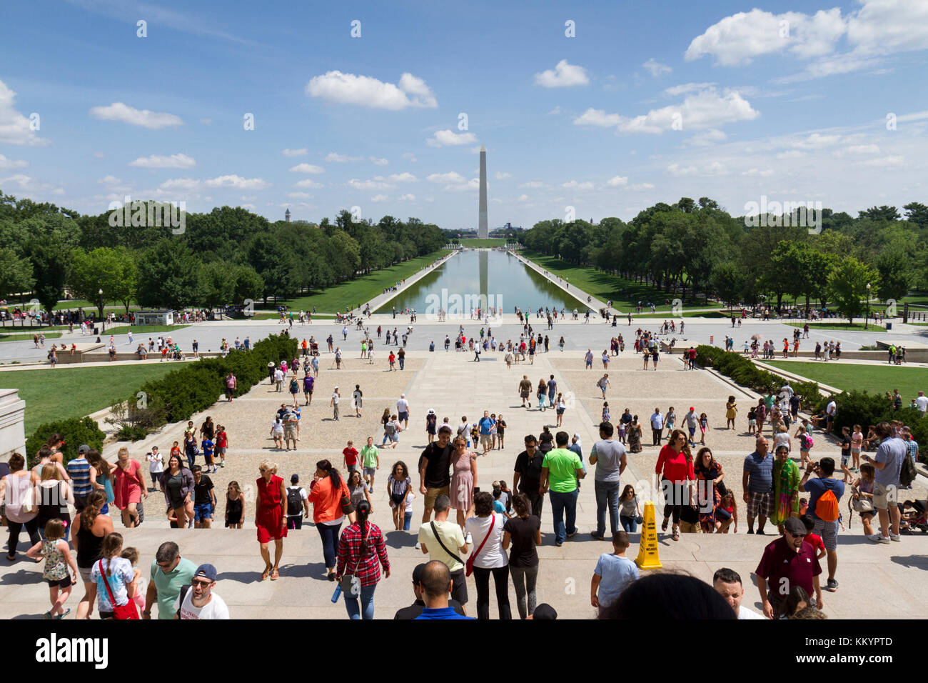 Lincoln memorial steps hi-res stock photography and images - Alamy