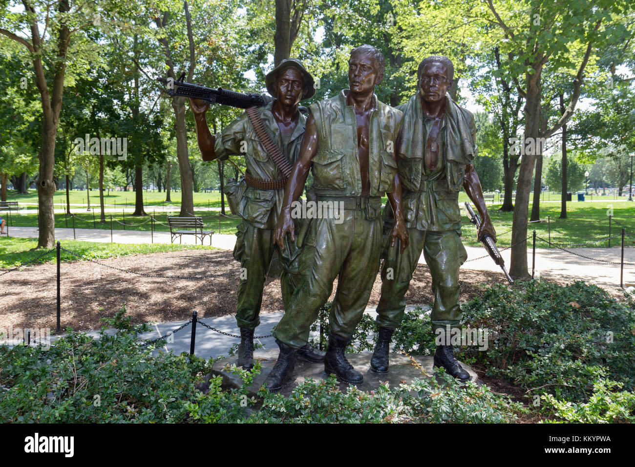 The Three Servicemen Memorial, part of the Vietnam Veterans Memorial ...