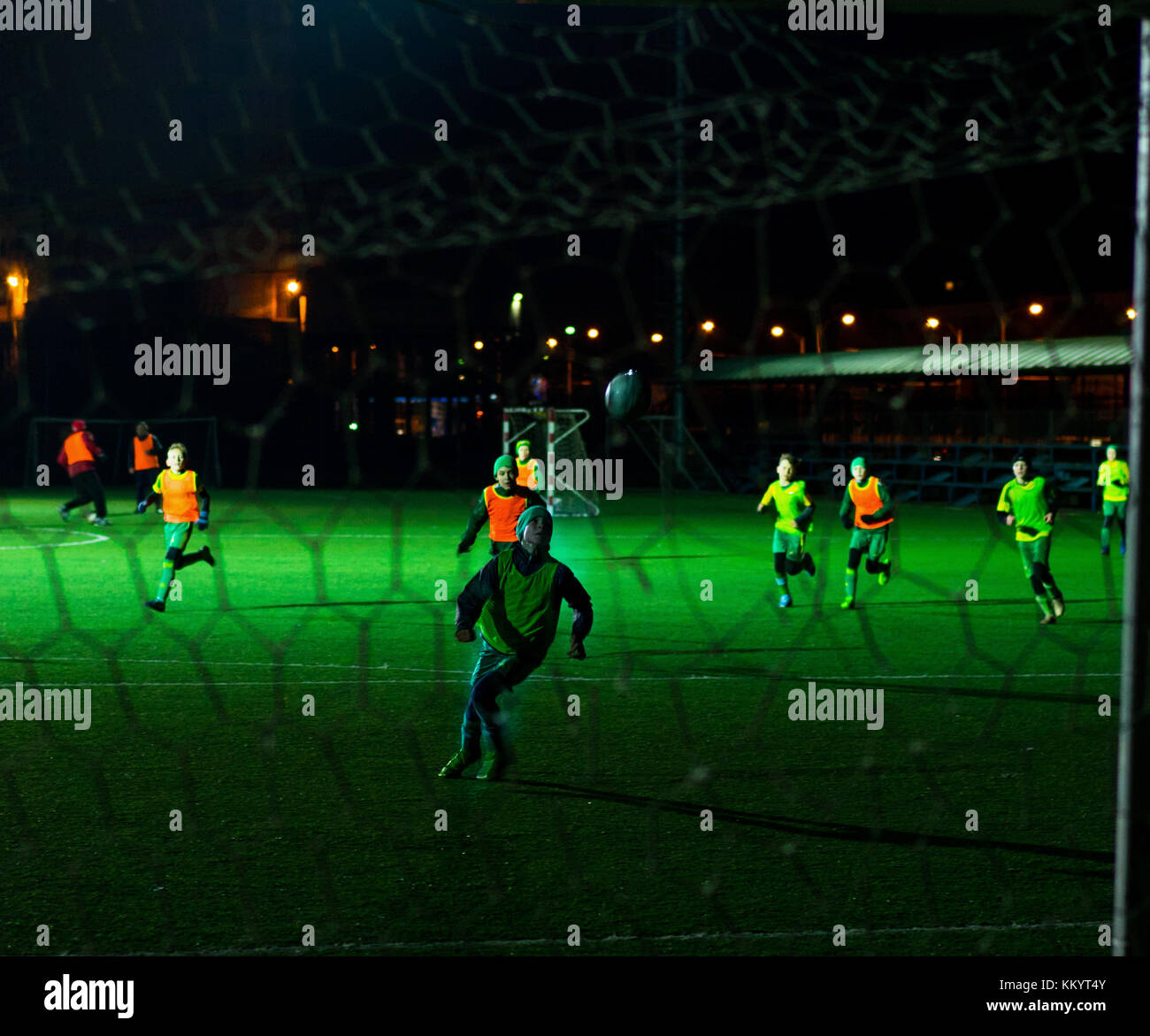 football team trains Stock Photo - Alamy