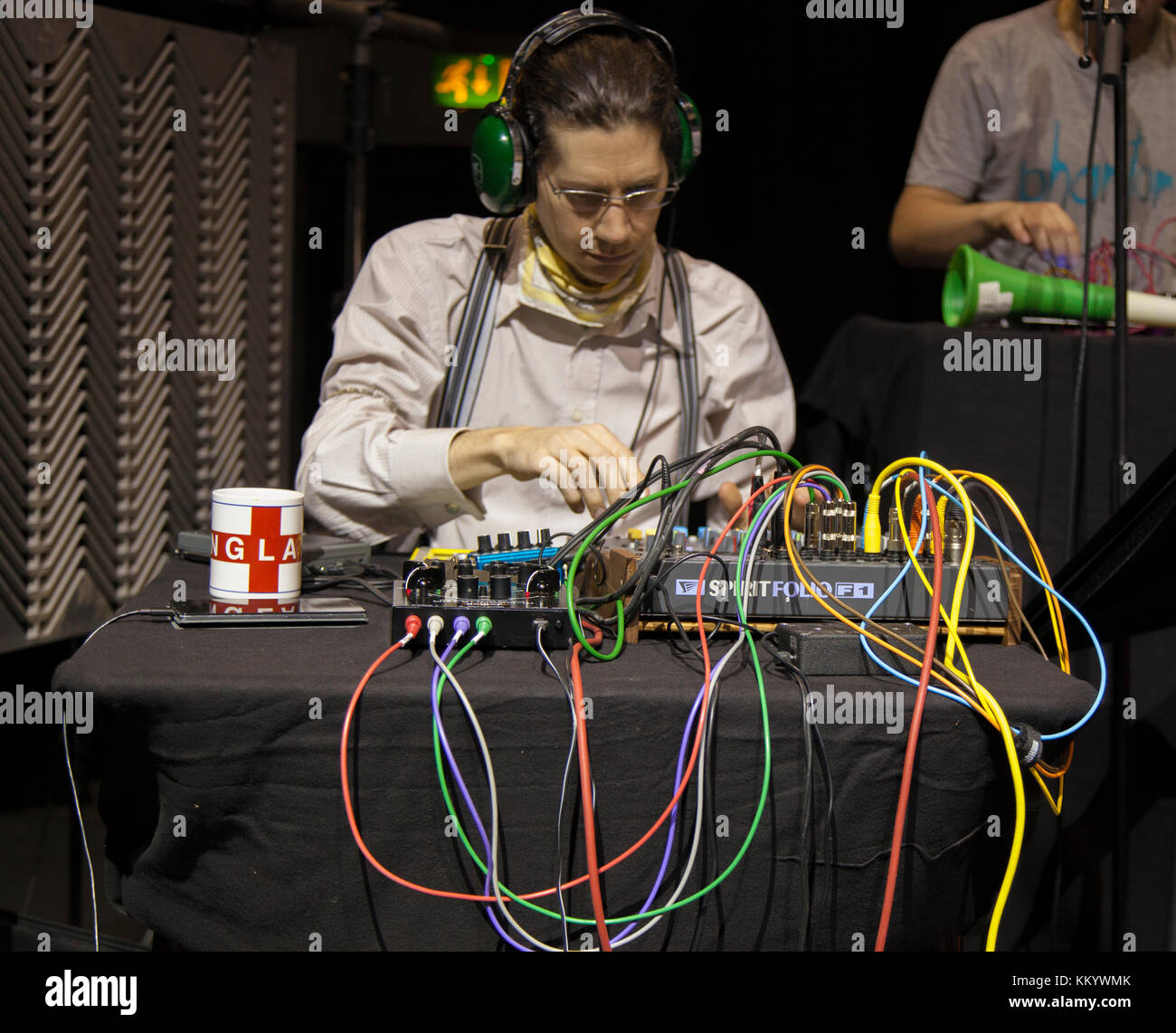 Barrie James Sutcliffe rehearsing with GGR Betong at the Huddersfield ...