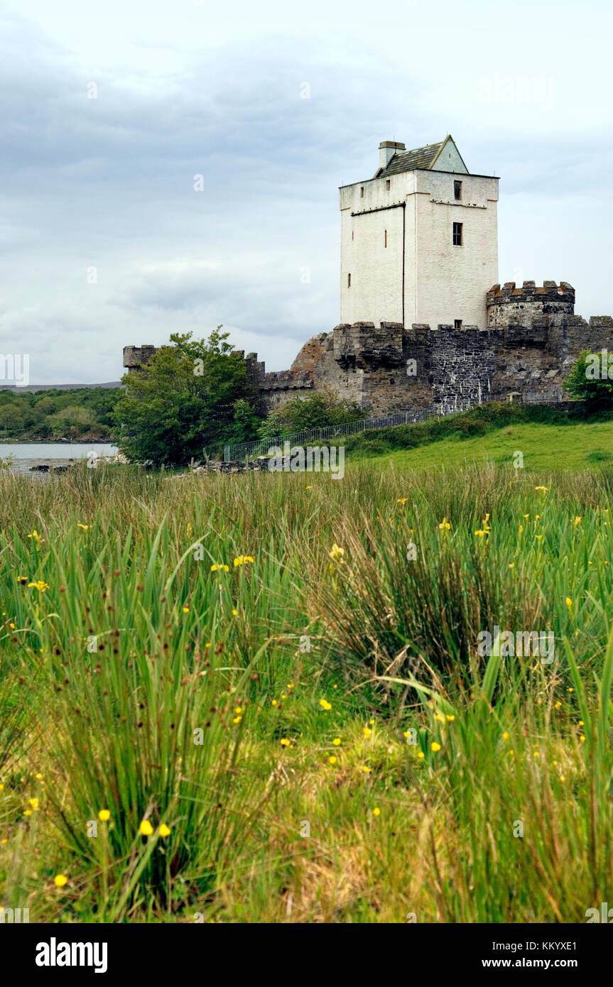 Doe Castle on the Sheep Haven shore near Creeslough, Donegal, Ireland ...