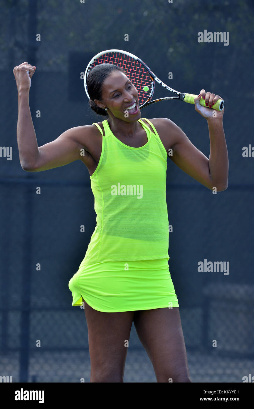 BOCA RATON, FL - NOVEMBER 18: Lisa Leslie playing Tennis at The Boca ...