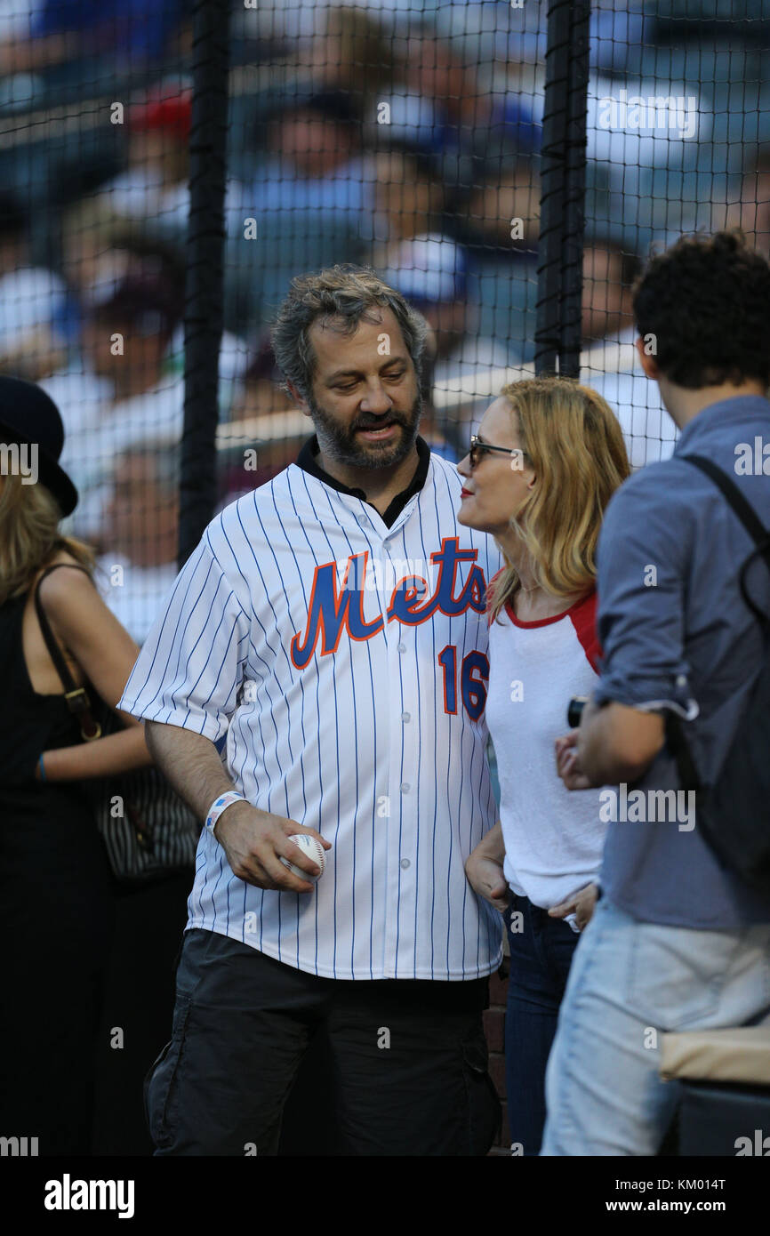 NEW YORK, NY - AUGUST 02: Judd Apatow was joined by his wife Leslie ...