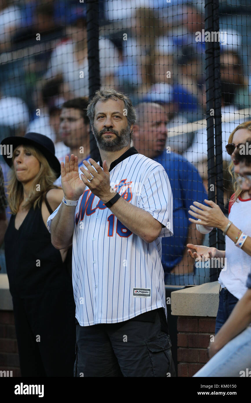 NEW YORK, NY - AUGUST 02: Judd Apatow was joined by his wife Leslie ...