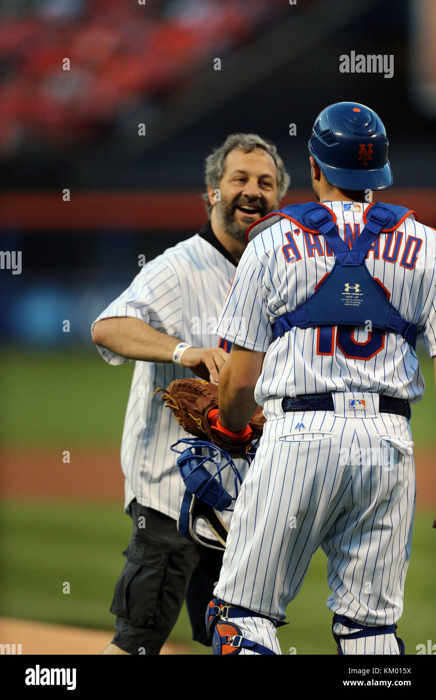 NEW YORK, NY - AUGUST 02: Judd Apatow was joined by his wife Leslie ...