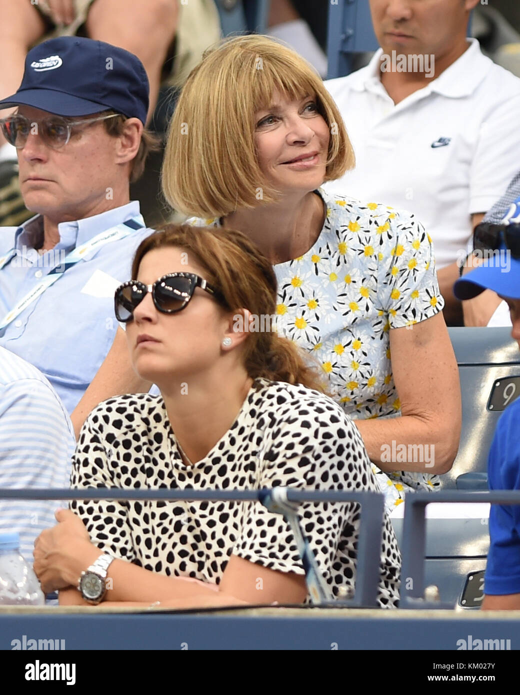 Roger federer and anna wintour hi-res stock photography and images - Alamy
