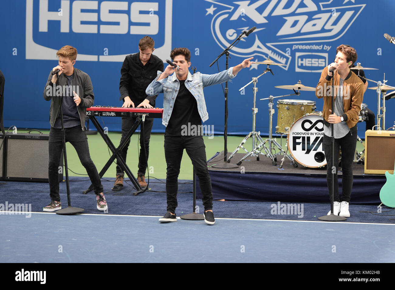 FLUSHING MEADOWS, NY - AUGUST 27: Emery Kelly, Liam Attridge, Ricky ...