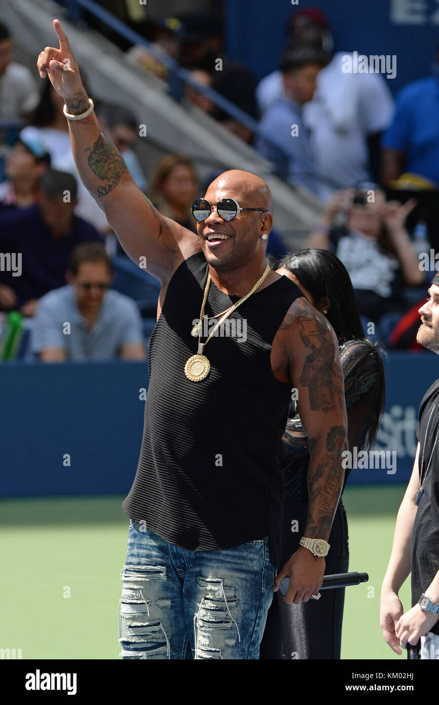 FLUSHING MEADOWS, NY - AUGUST 27: Flo Rida at the stadium show during ...