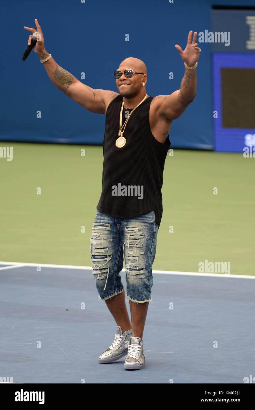 FLUSHING MEADOWS, NY - AUGUST 27: Flo Rida at the stadium show during ...