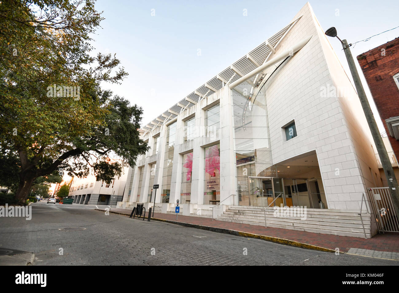 Jepson Center for the Arts in Savannah, Georgia, USA Stock Photo - Alamy