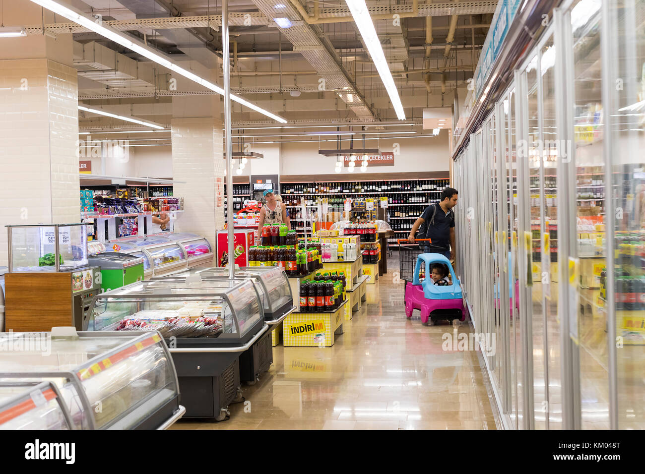 Migros market hi-res stock photography and images - Alamy