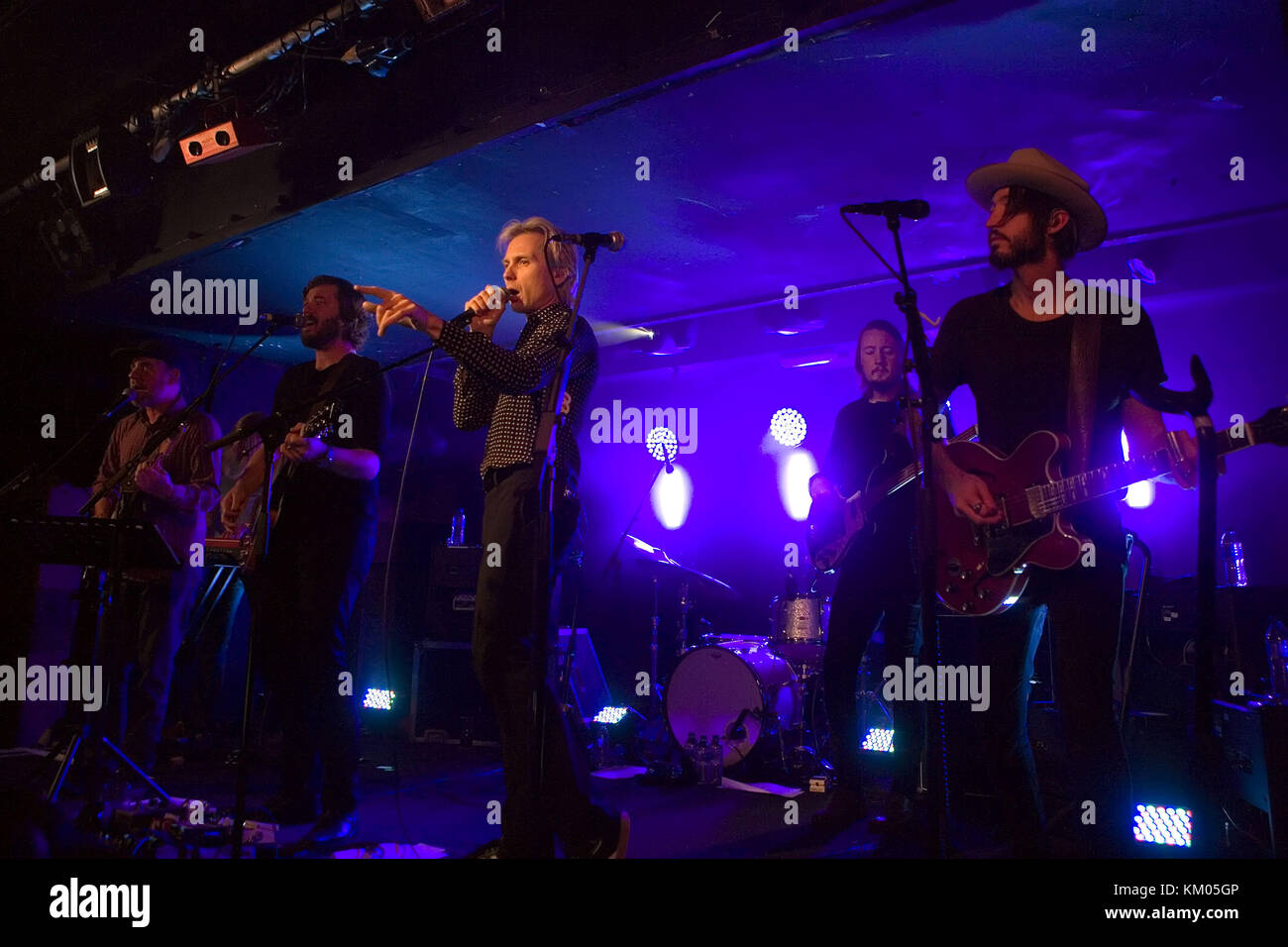 Travis fran healy 2017 hi-res stock photography and images - Alamy