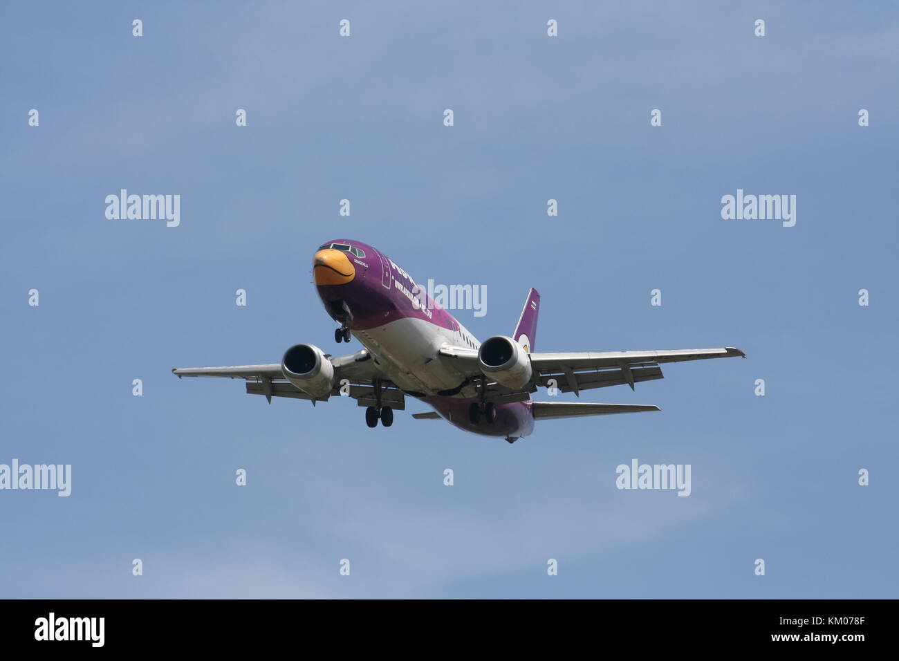 CHIANGMAI , THAILAND - CIRCA 2007: HS-TDA Boeing 737-400 of NokAir ...