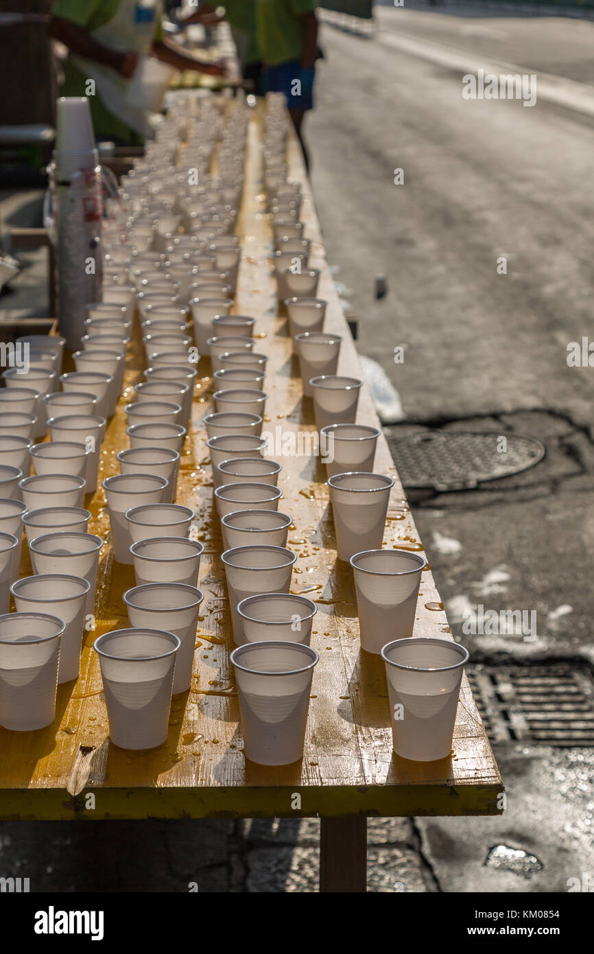 Marathon water table hi-res stock photography and images - Alamy