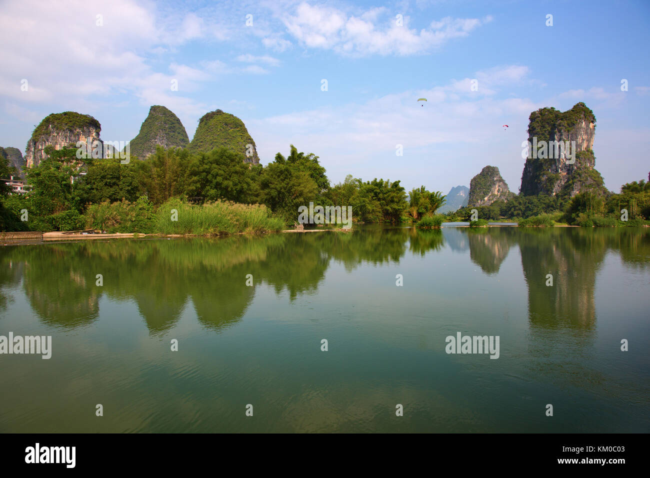 Lijiang river yangshuo and karst terrain hi-res stock photography and ...