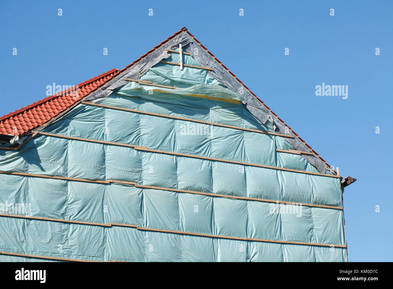 roof, house wall, green construction cover Stock Photo - Alamy