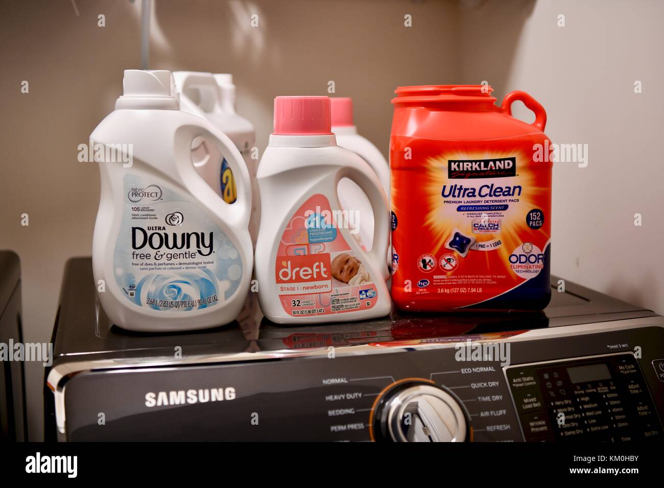 Laundry detergent and fabric softener laundry supplies Stock Photo - Alamy
