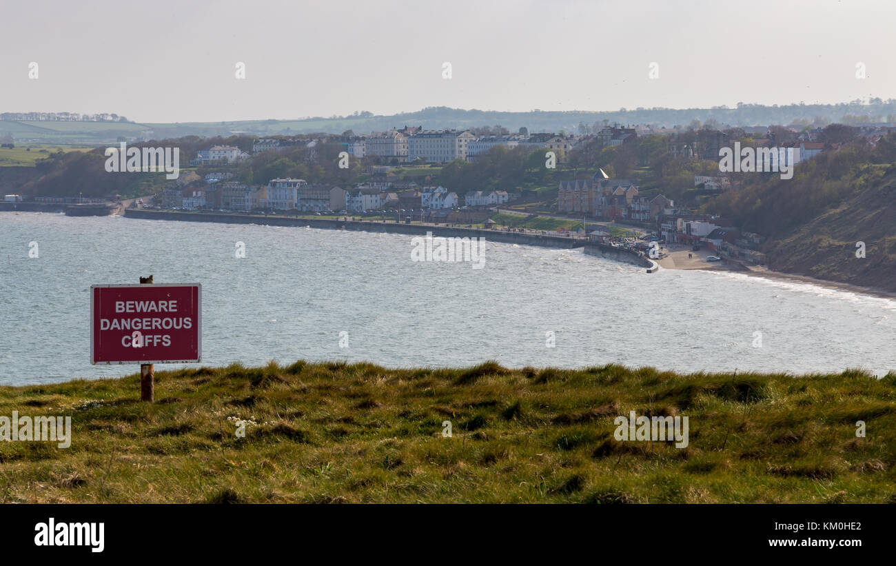 Beware dangerous cliffs hi-res stock photography and images - Alamy
