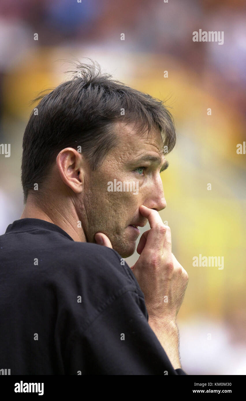 Footballer Ludo Pollett 25 August 2001 Stock Photo - Alamy