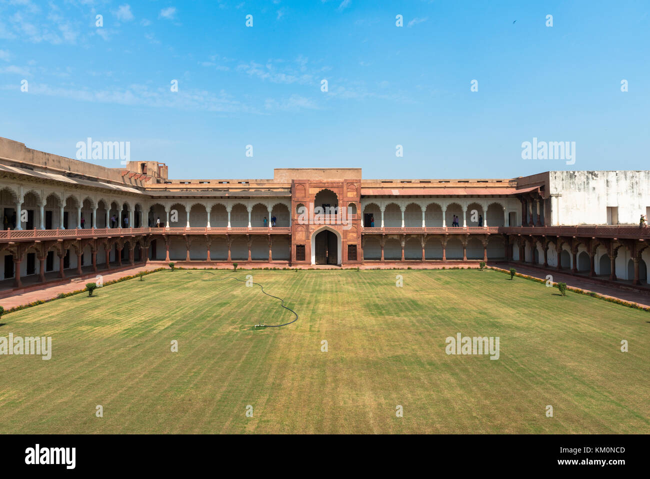 AGRA, INDIA - MARCH 17, 2016: Wide angle picture of large courtyard ...