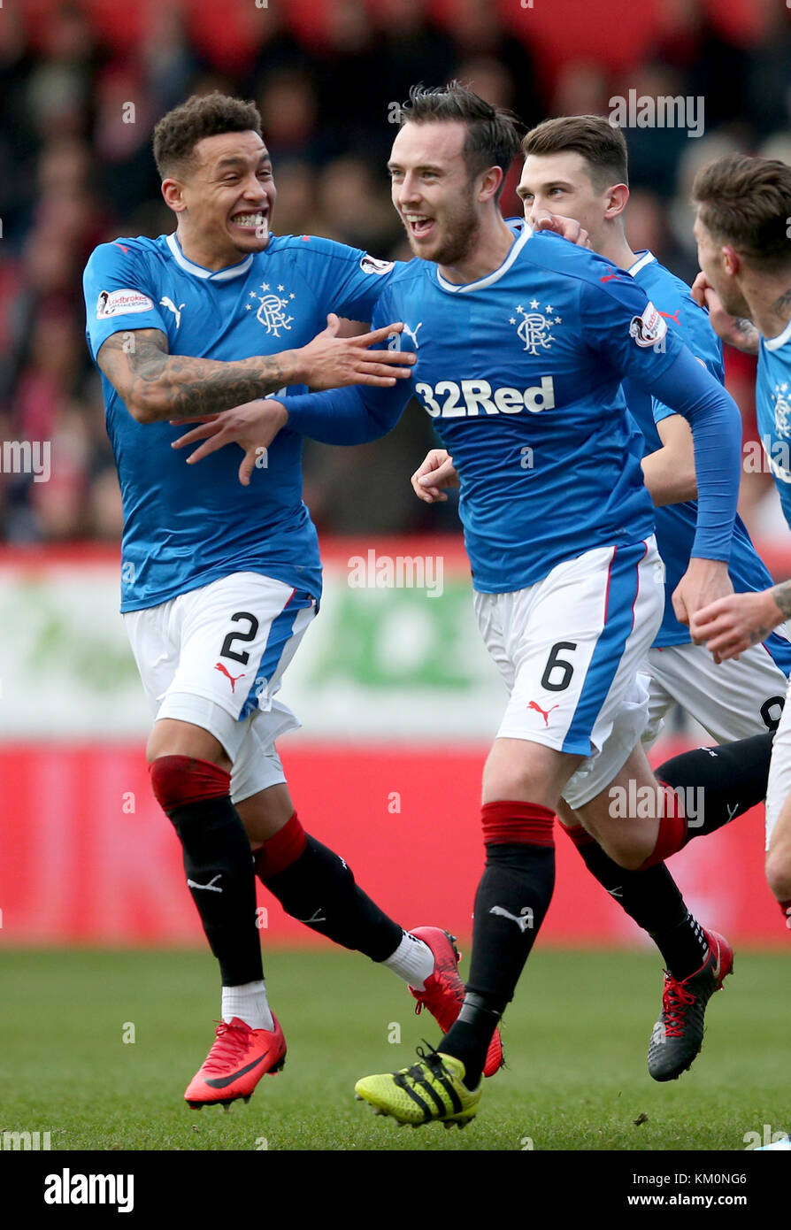Rangers danny wilson celebrates scoring hi-res stock photography and ...