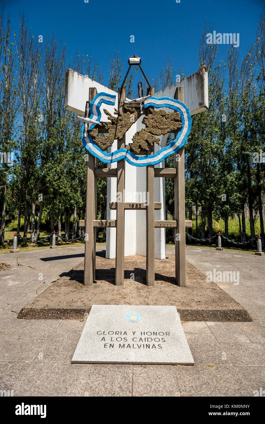 Memorial to soldiers killed in the Falklands war / Malvinas war in ...