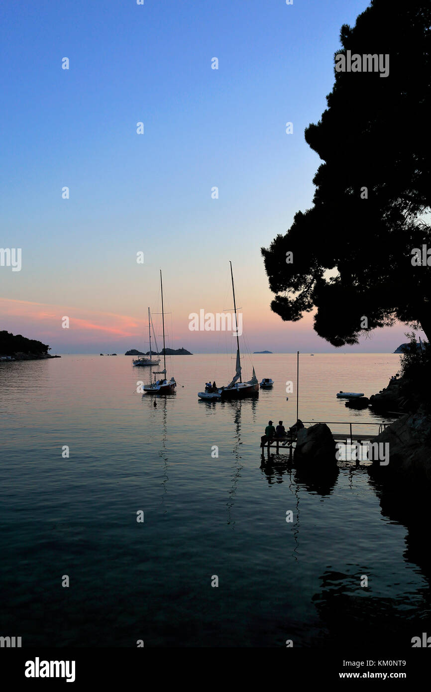 Lapad beaches hi-res stock photography and images - Alamy