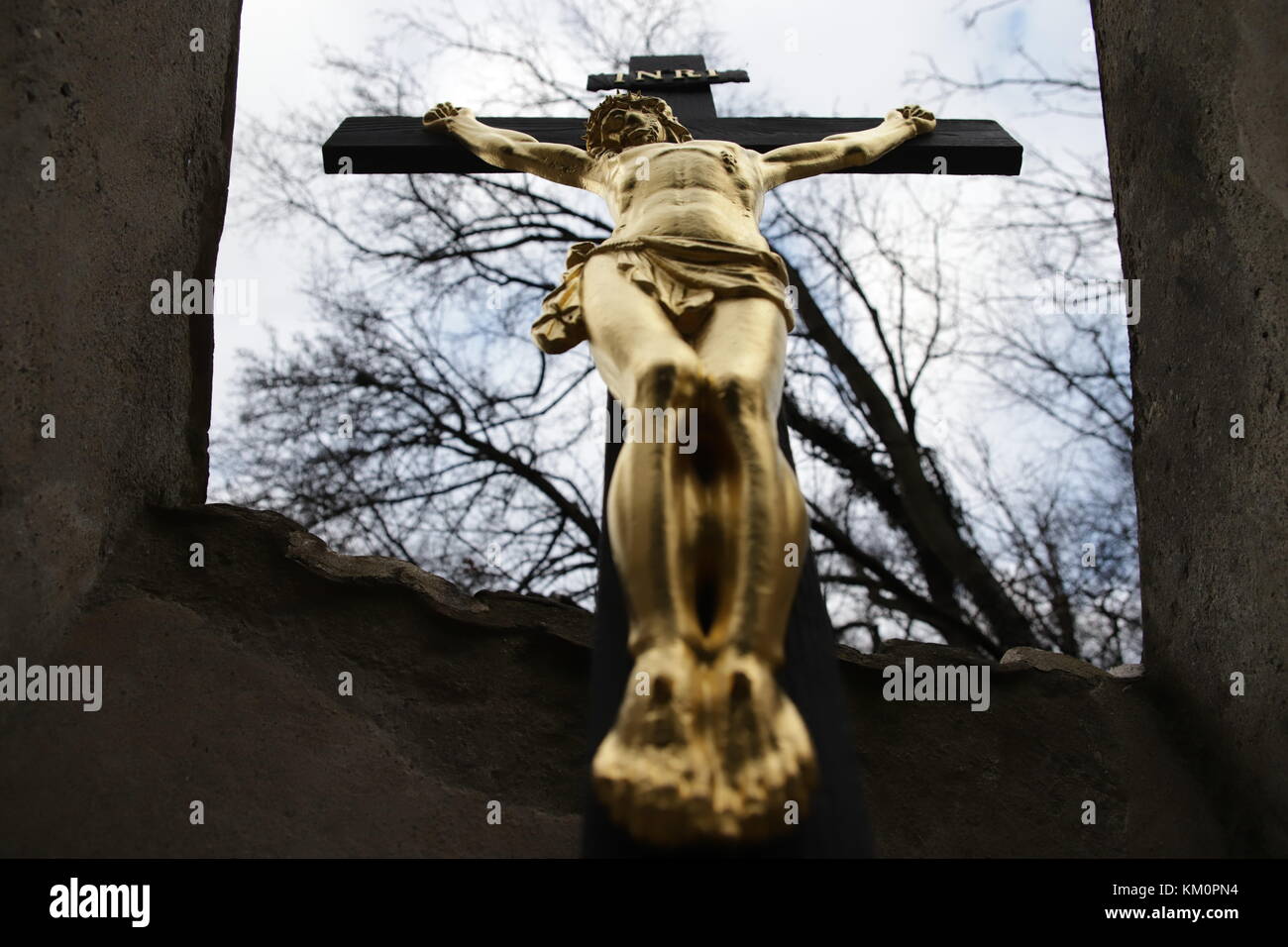jesus christ on crucifix Stock Photo - Alamy