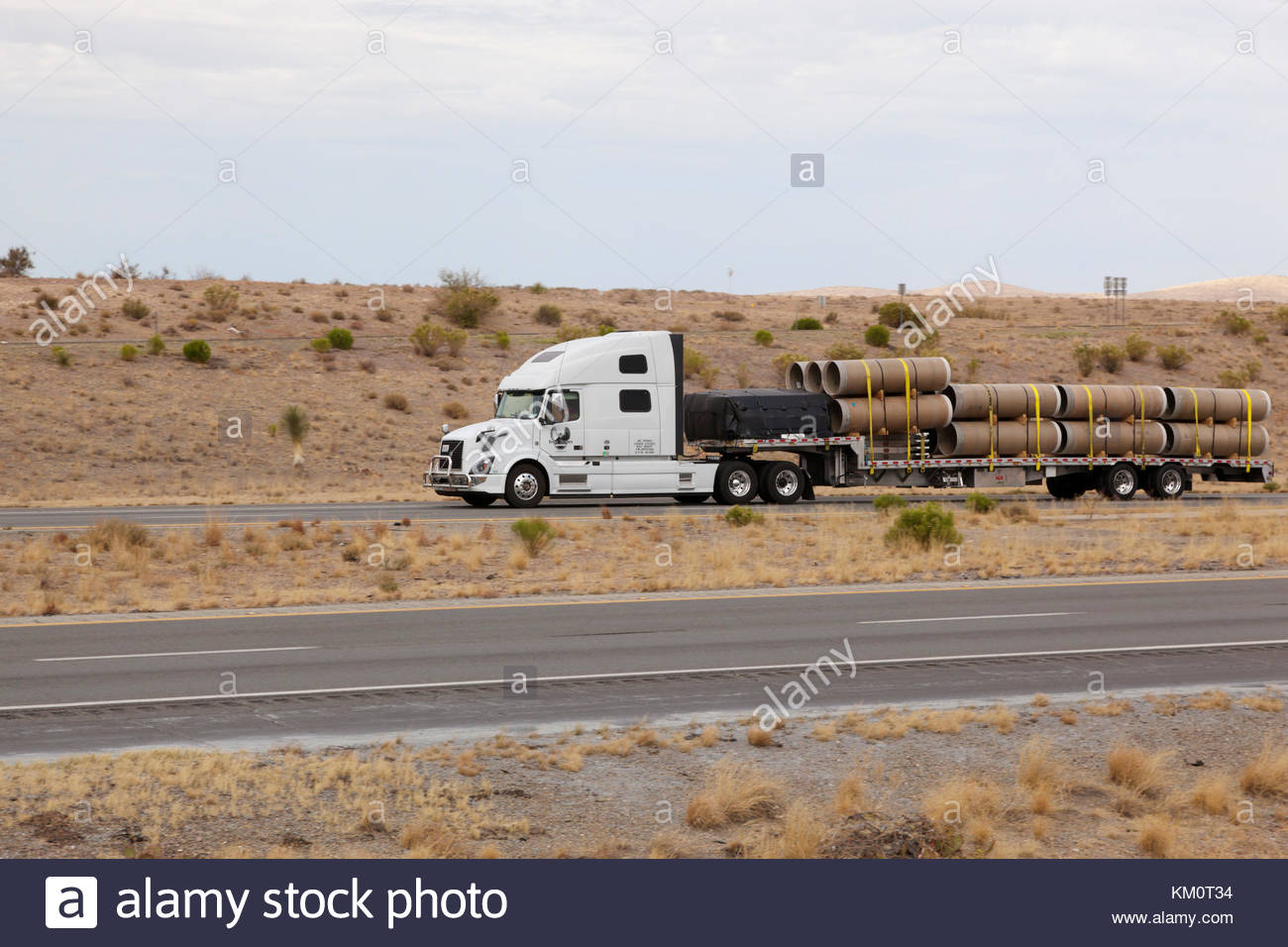 Flatbed Trailers High Resolution Stock Photography and Images - Alamy
