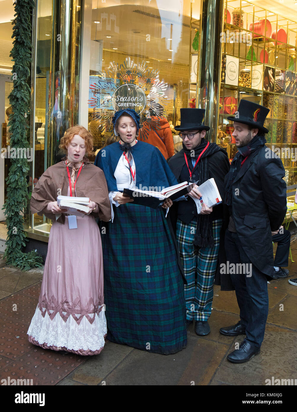 Charles dickens christmas carol hi-res stock photography and images - Alamy