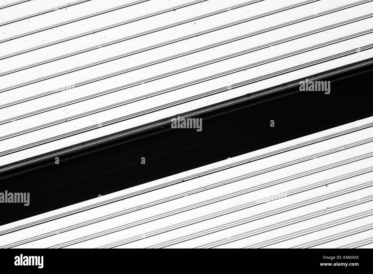 Black and White Stripes - monochrome pattern Stock Photo - Alamy