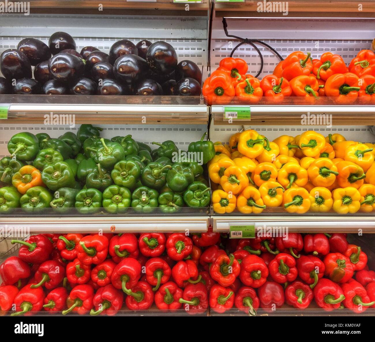 Mix of bell peppers hi-res stock photography and images - Alamy