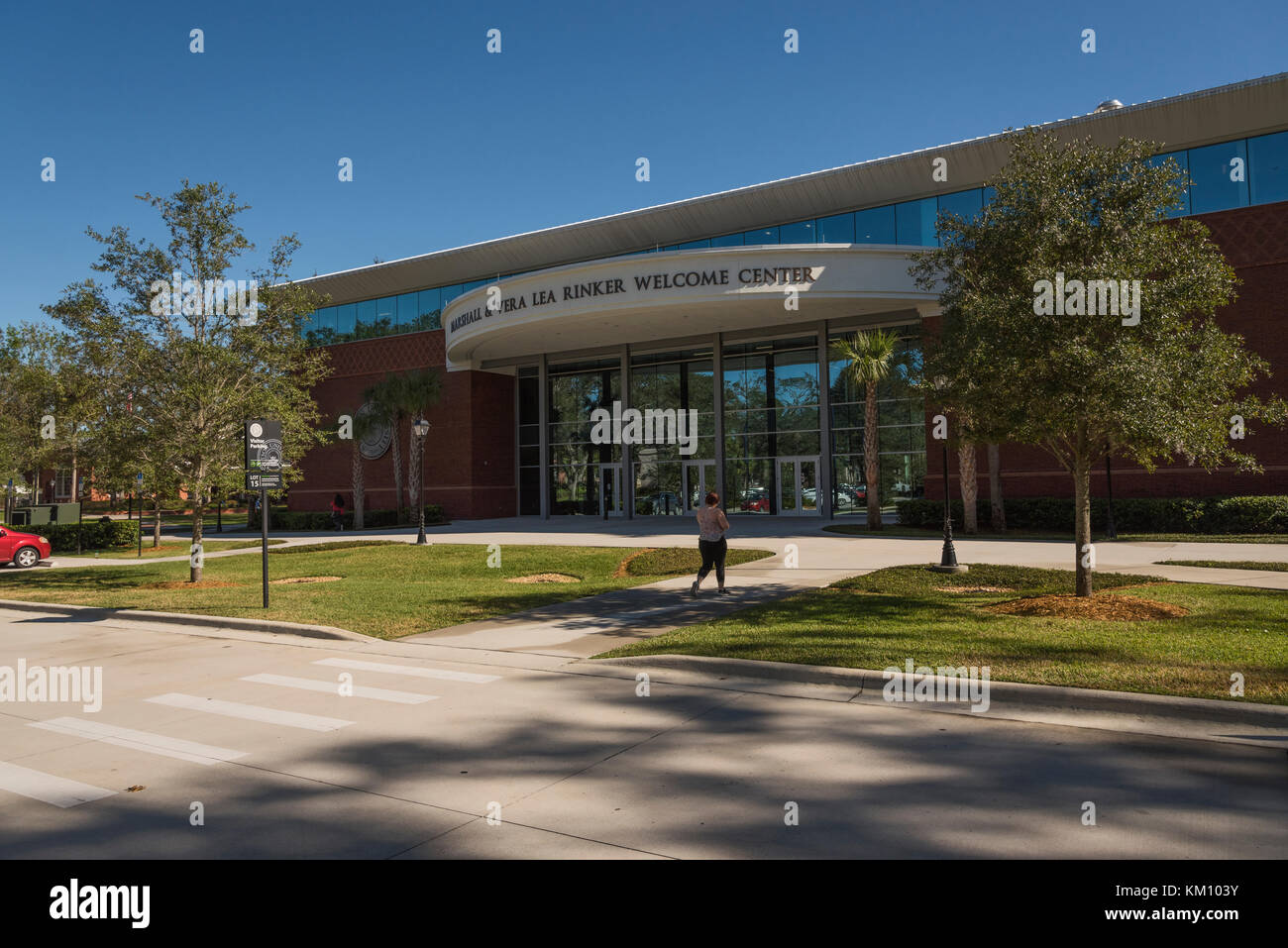 Stetson university school campus hi-res stock photography and images ...