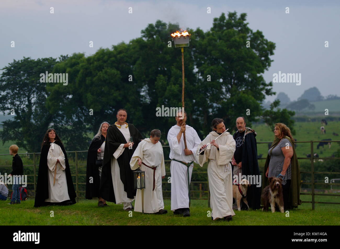Druids, Summer Solstice, Ceremony, Bryn Celli Ddu, Anglesey, North ...