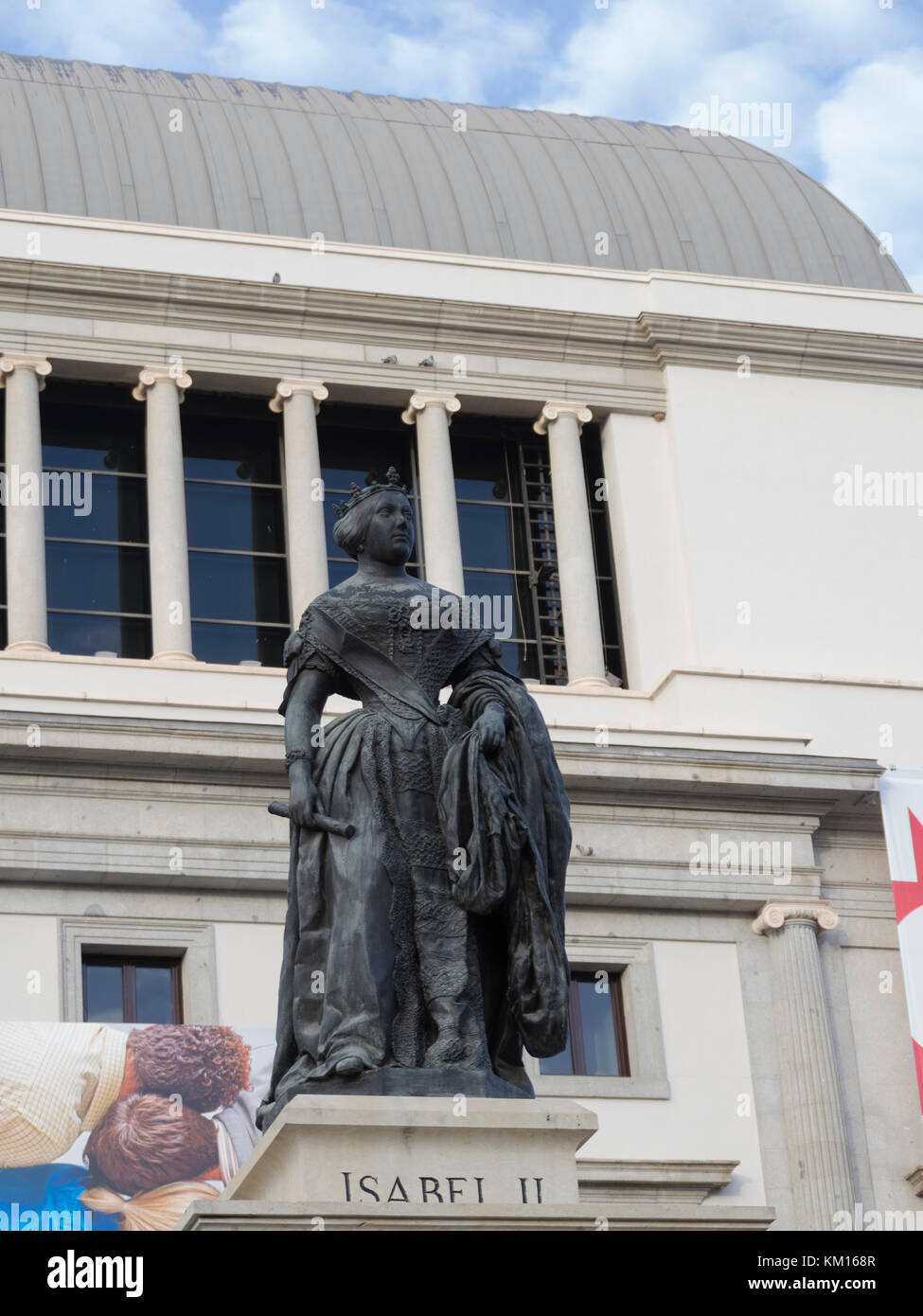 Bronze statue queen elizabeth ii hi-res stock photography and images ...