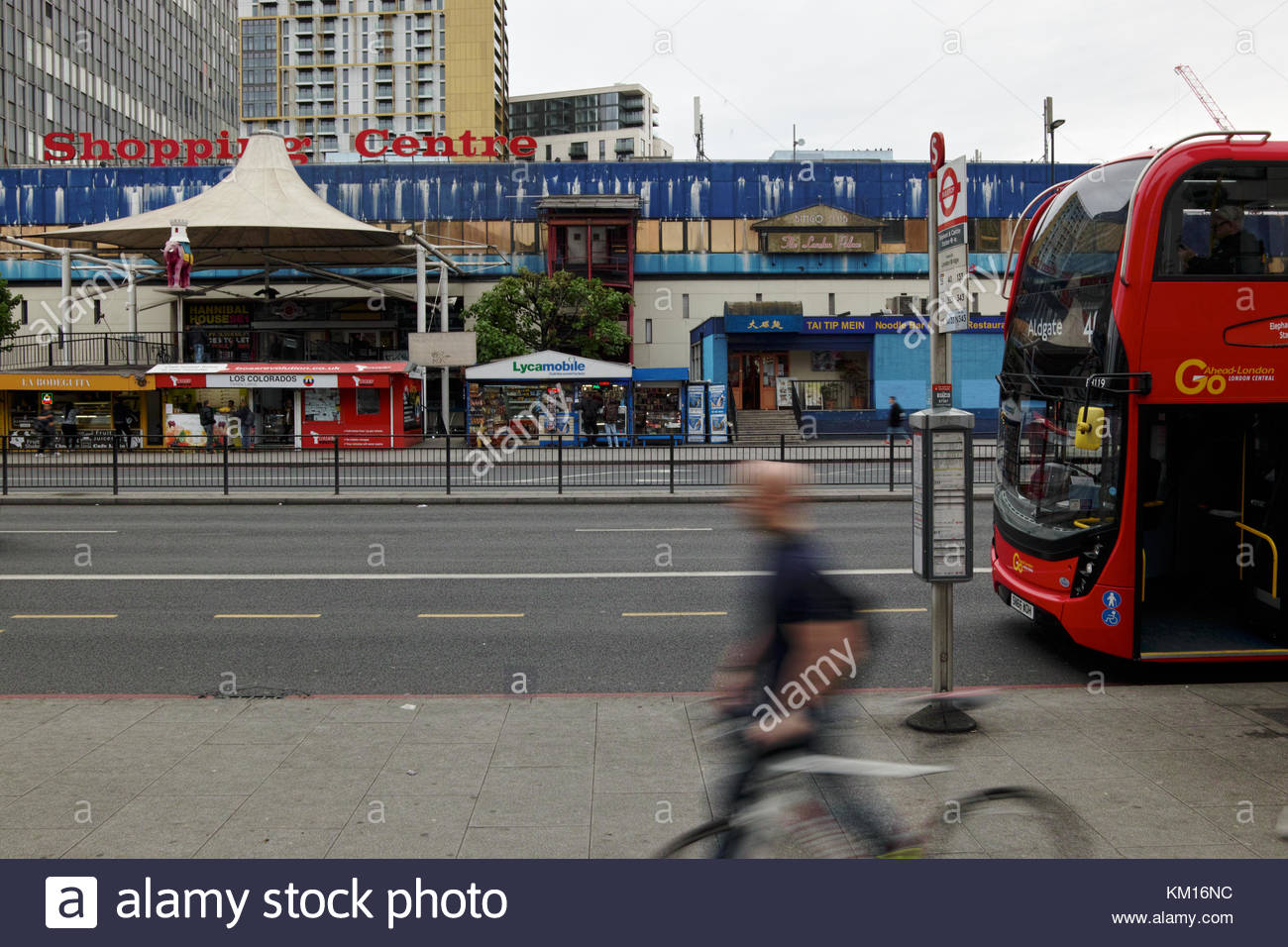 Elephant And Castle Shopping Centre High Resolution Stock Photography ...