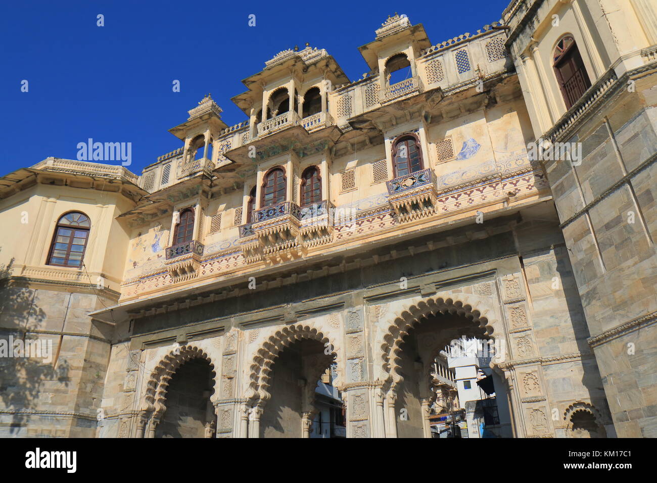 Historical lakeside architecture Gangaur gate cityscape Udaipur India ...