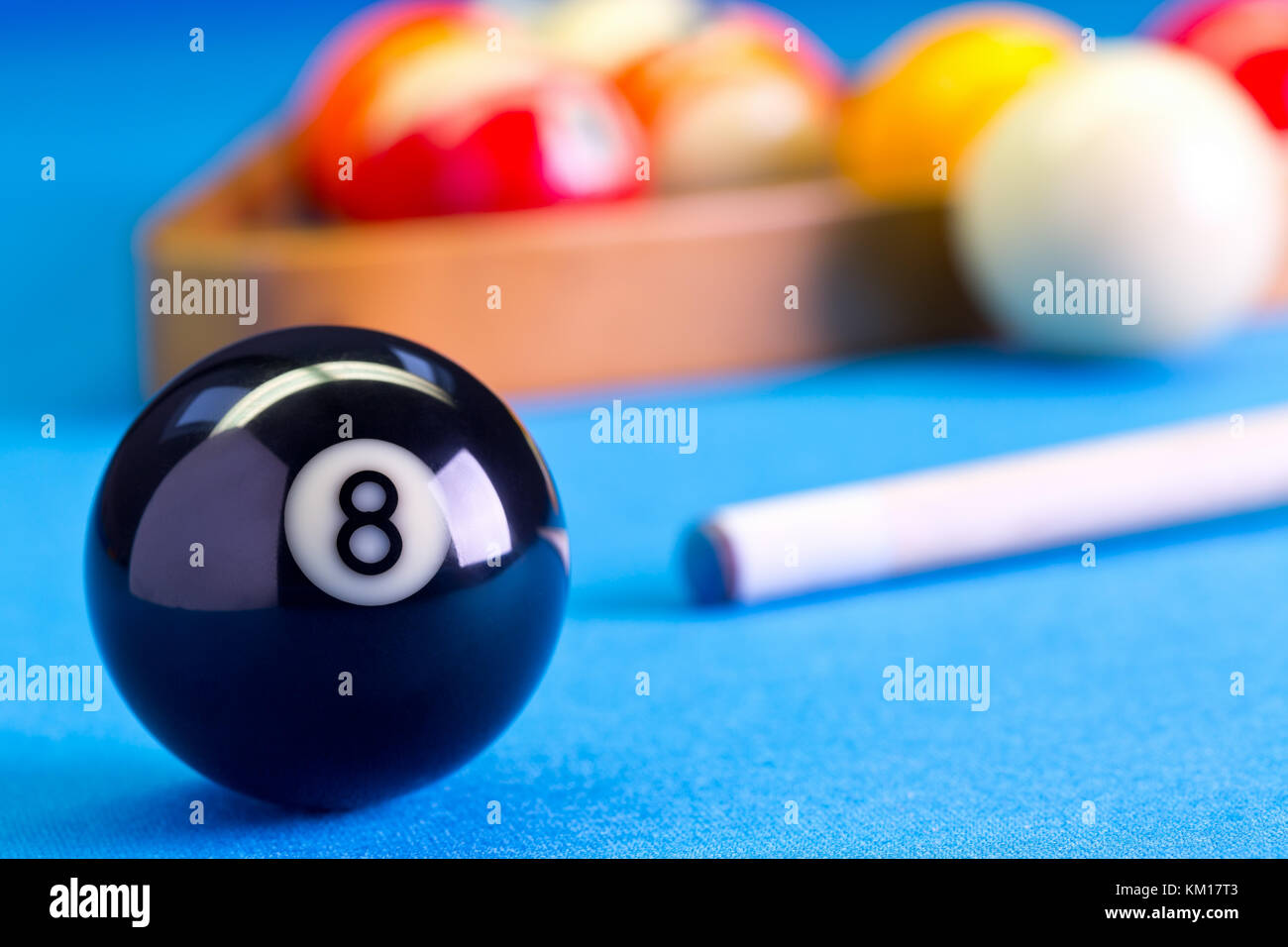 Pool table ball set up hi-res stock photography and images - Alamy