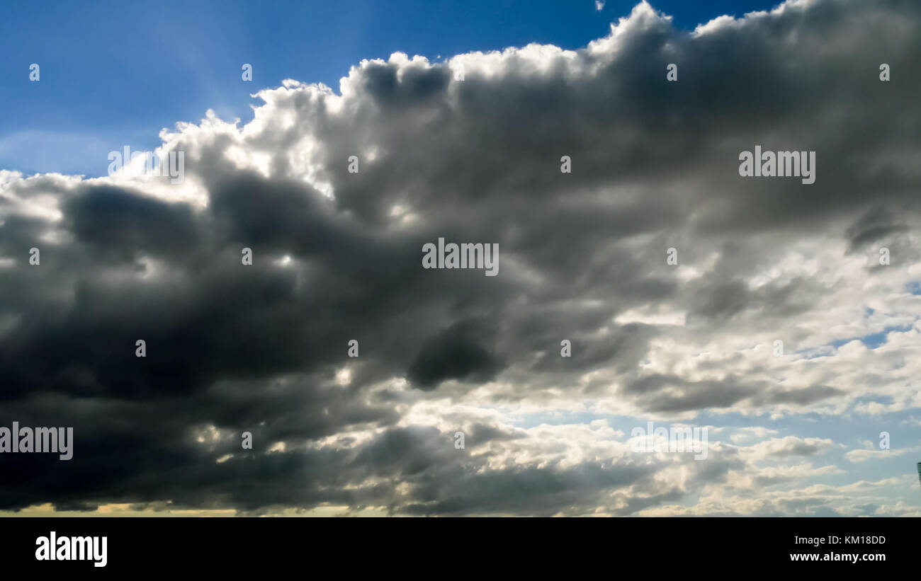 Black cloud clouds hi-res stock photography and images - Alamy