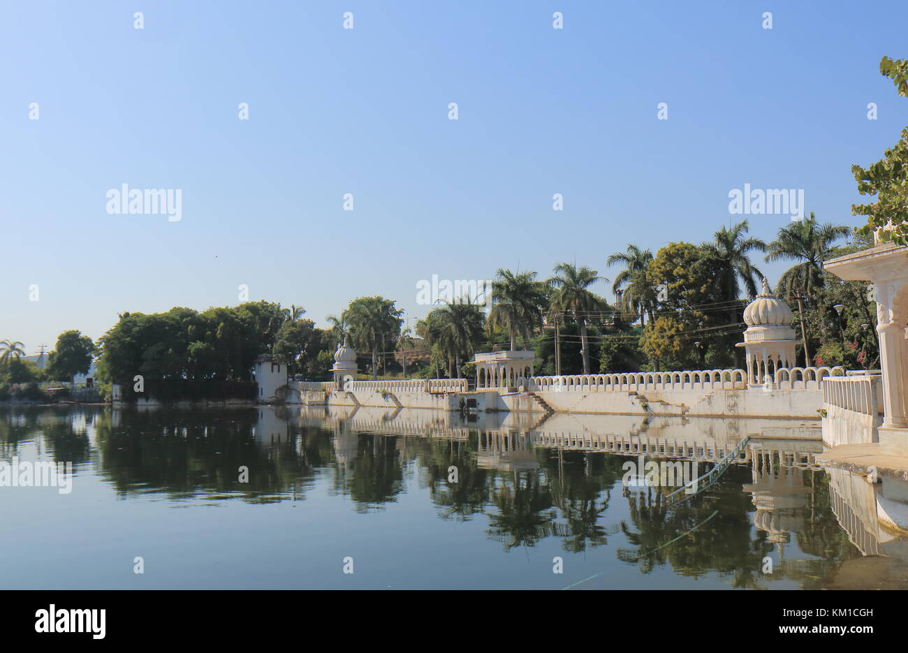 Dudh Talai lake cityscape Udaipur India Stock Photo - Alamy