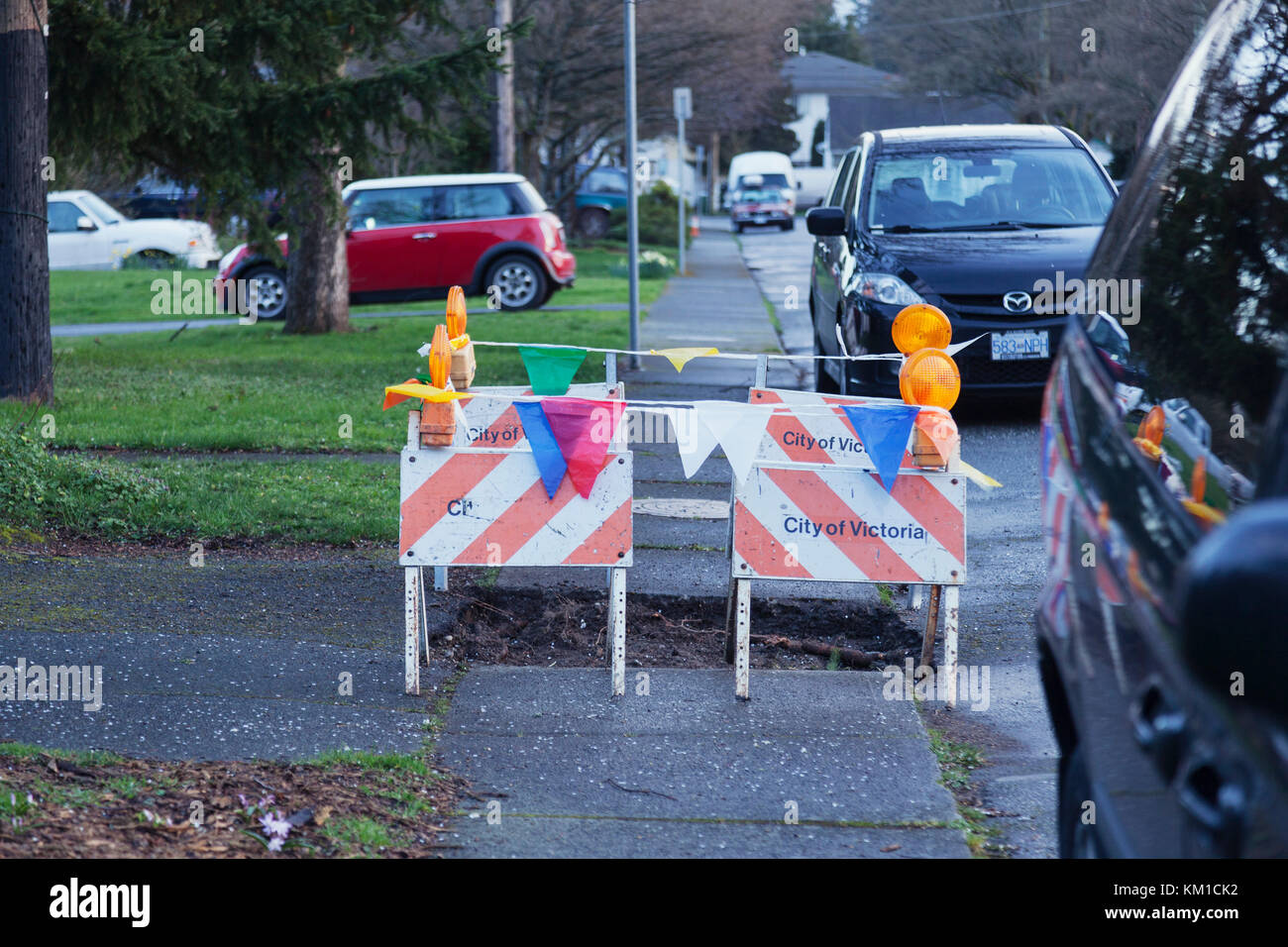 Safety barricade hi-res stock photography and images - Alamy