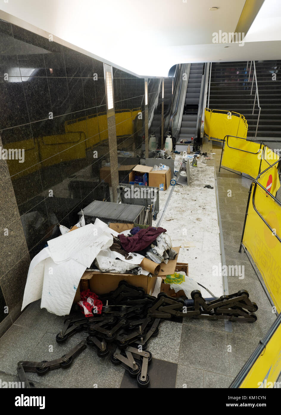 Escalator repair hi-res stock photography and images - Alamy