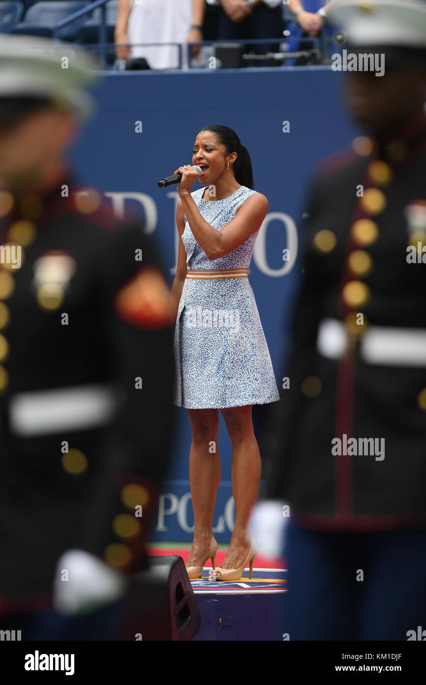 NEW YORK, NY - SEPTEMBER 10: Renee Elise Goldsberry sighted watching ...