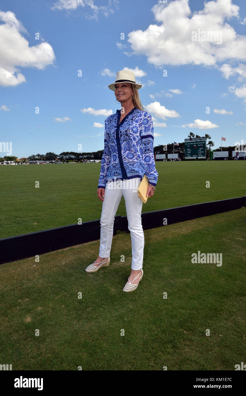 WELLINGTON, FL - APRIL 24: Actress Bo Derek does the coin toss and ...
